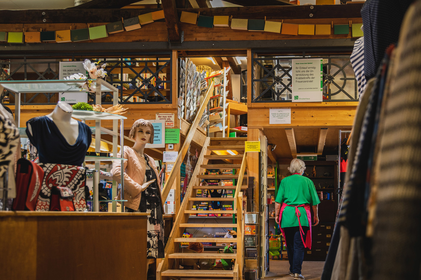 Öffnungszeiten - Brockenhaus Zug